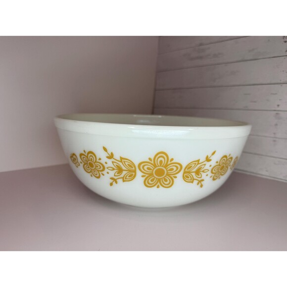 Unbranded | Dining | 97s Vintage Pyrex Butterfly Gold Mixing Bowl 404 ...